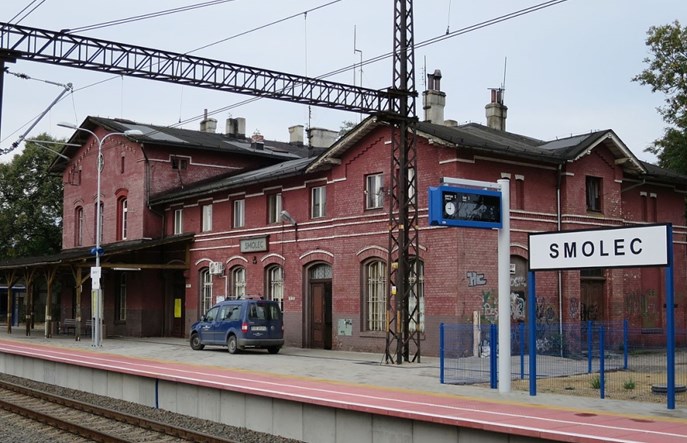 Mieszkańcy chcą poprawy mobilności w obrębie dworca w Smolcu - Rynek ...