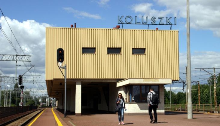 Koluszki: PKP SA wyburzą dworzec - Wszystko na temat branży kolejowej ...