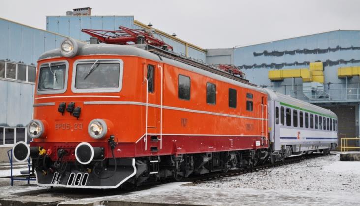 Po 10 latach EP05 wraca do prowadzenia pociągów pasażerskich - Wszystko ...