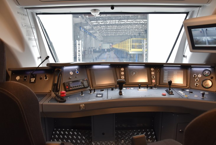 Nowy Impuls 2 dla ŁKA. Newag postawił poprzeczkę wysoko [zdjęcia ...