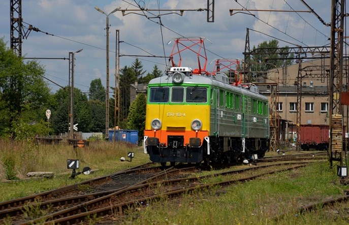 Kolejna lokomotywa ET41 z PKP Cargo przypomni o przeszłości - Rynek Kolejowy
