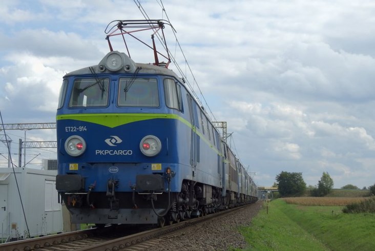 Griffin IC na testach ciągnął 8 lokomotyw PKP Cargo [FILM] [WIĘCEJ ...