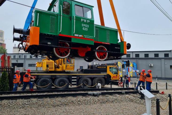 Do Chrzanowa wróciła odrestaurowana lokomotywa SM03 [zdjęcia ...