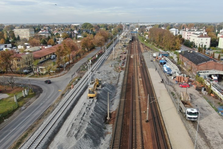 Nowy peron i kolejny etap prac na stacji w Ożarowie Mazowieckim - Wszystko na temat branży ...