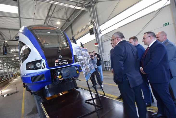 Ostatni ED74 wrócił do PKP Intercity [zdjęcia] - Wszystko na temat ...