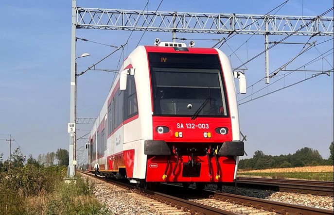Wielkopolski SA132 jak nowy. Będzie ich więcej [zdjęcia] - Rynek Kolejowy