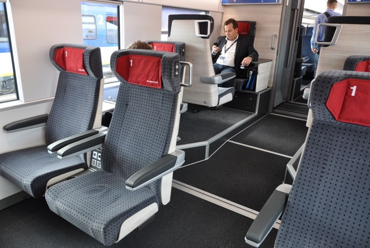 EC250 Giruno: komfort, niska podłoga i... pisuary (zdjęcia) - Wszystko ...